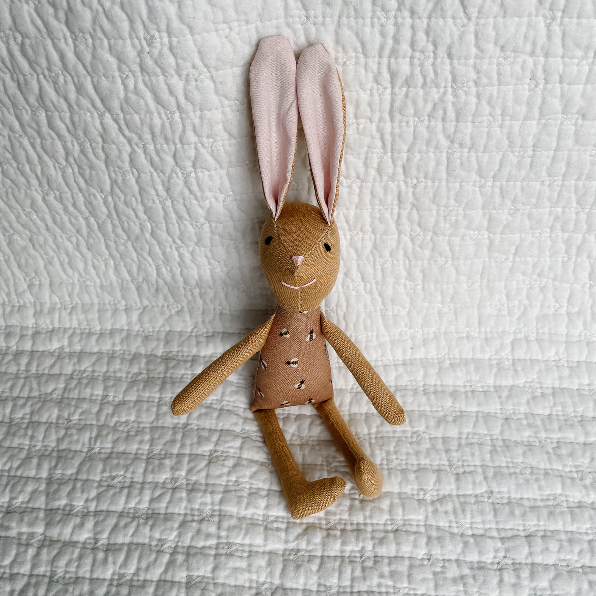 8" Honey Bee Bunny in toasted wheat – Basil Village